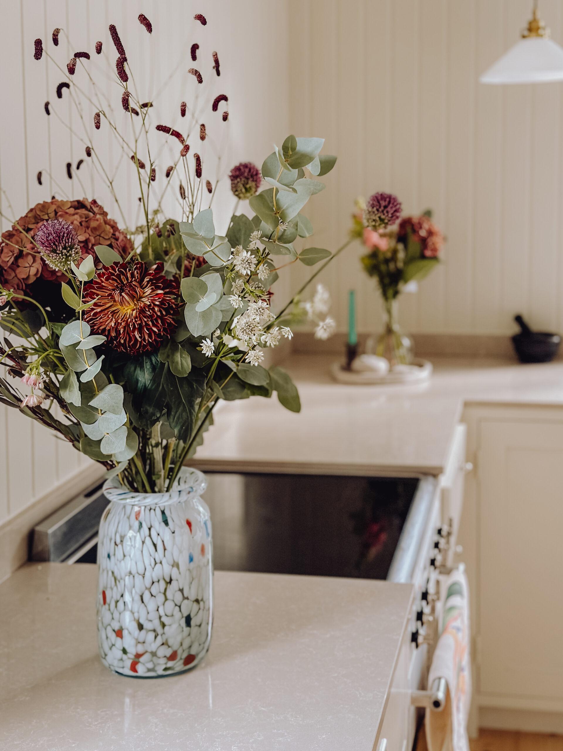 Ola Lustig's kitchen in Gamla Enskede - Scandinavian Shakerkitchen