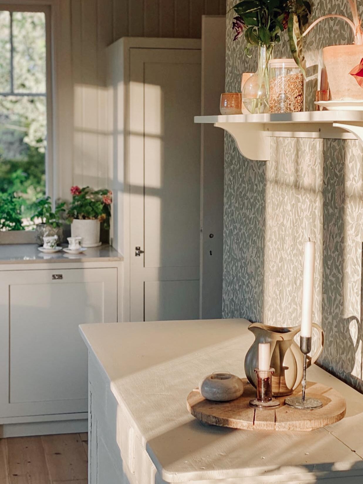 Ola Lustig's kitchen in Gamla Enskede - Scandinavian Shakerkitchen