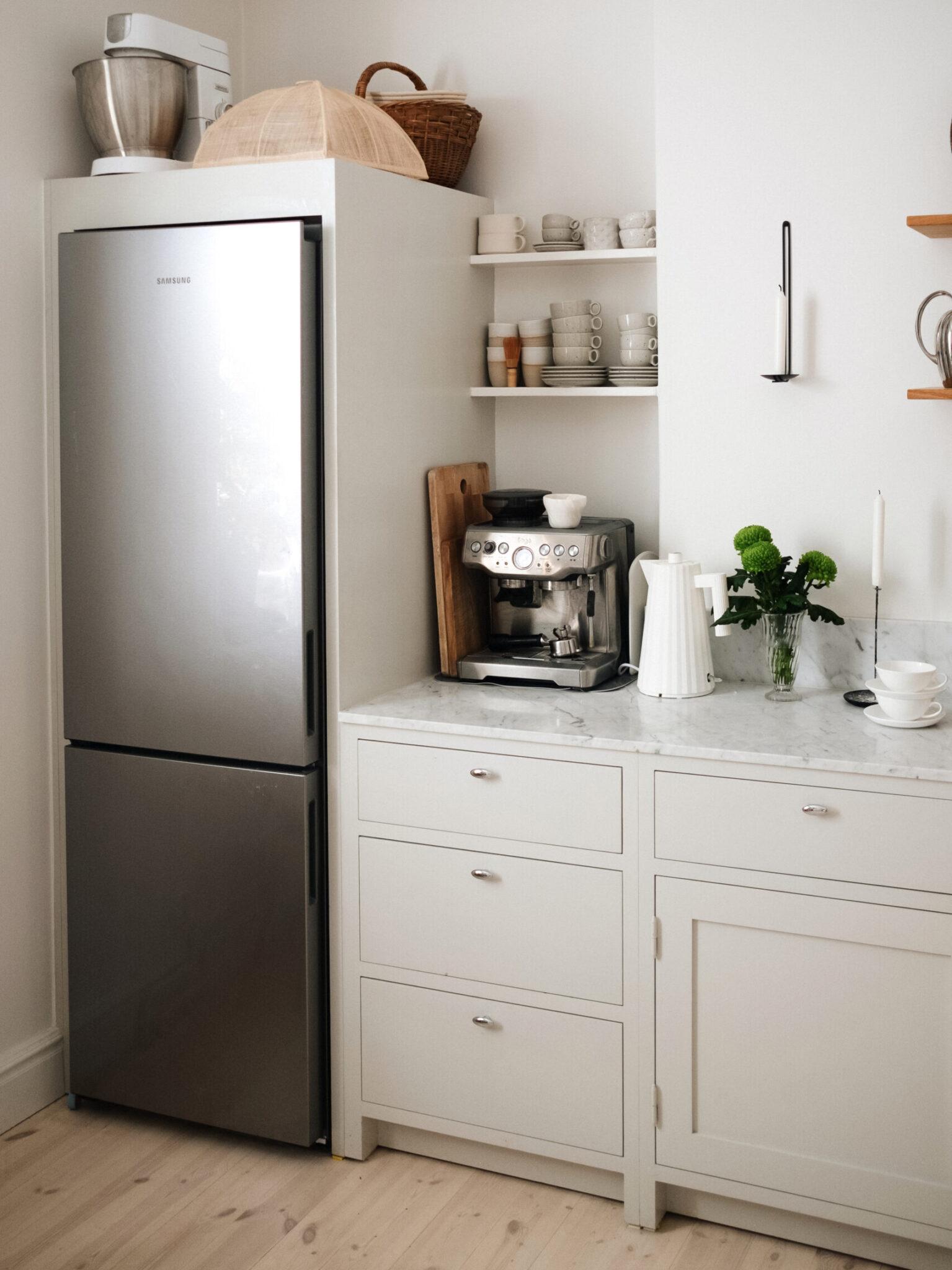 Marta Vargas shaker kitchen in Aspudden - Scandinavian Shakerkitchen